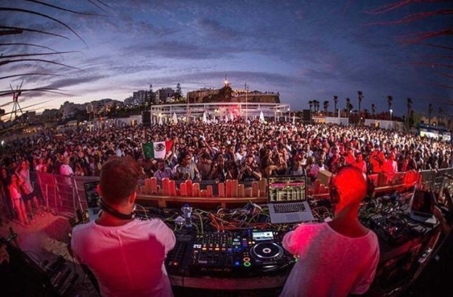 Blanco Beach Club, Portimão, Faro - Wikinight