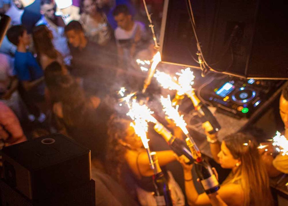 Dock's Club, Alcântara, Lisboa - Wikinight