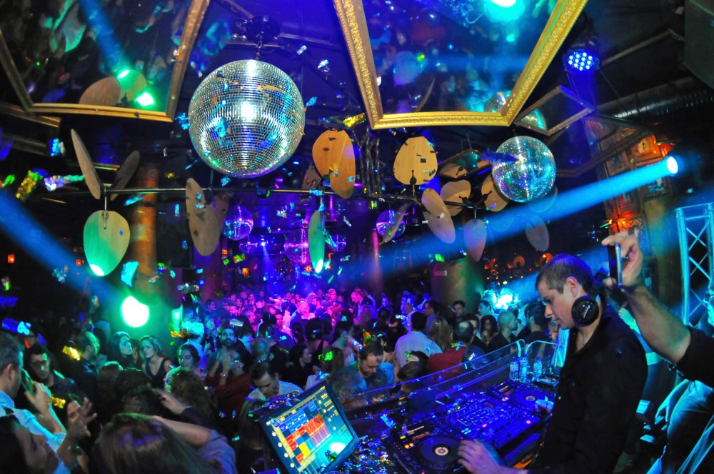 Plateau, Santos, Lisboa - Wikinight